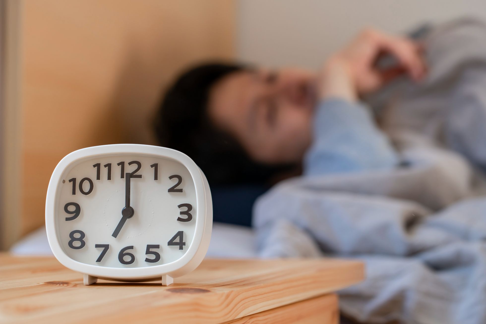 眠くて朝起きられない原因とは?すっきり目覚めるための方法を解説 健康情報コラム
